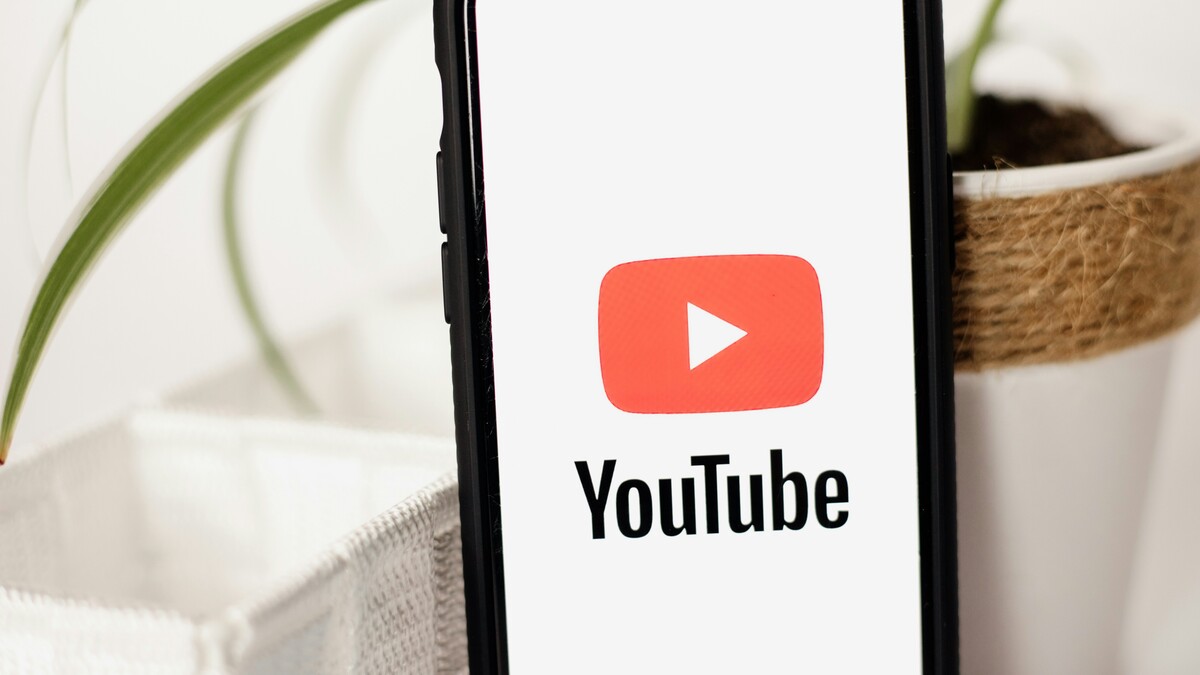 YouTube Demographics 2025: Who’s Watching and Why It Matters | Connect